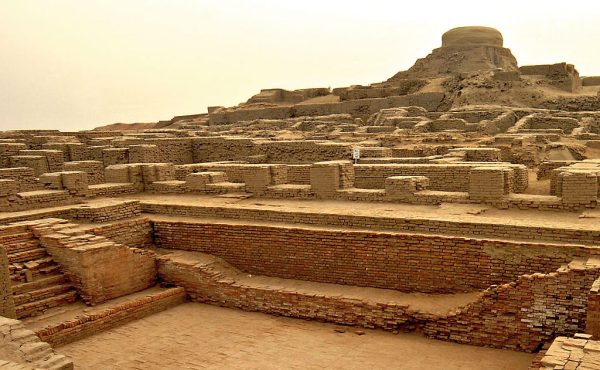 Aryan Migration Theory Debate: Archaeology, Genetics & Hindu ...